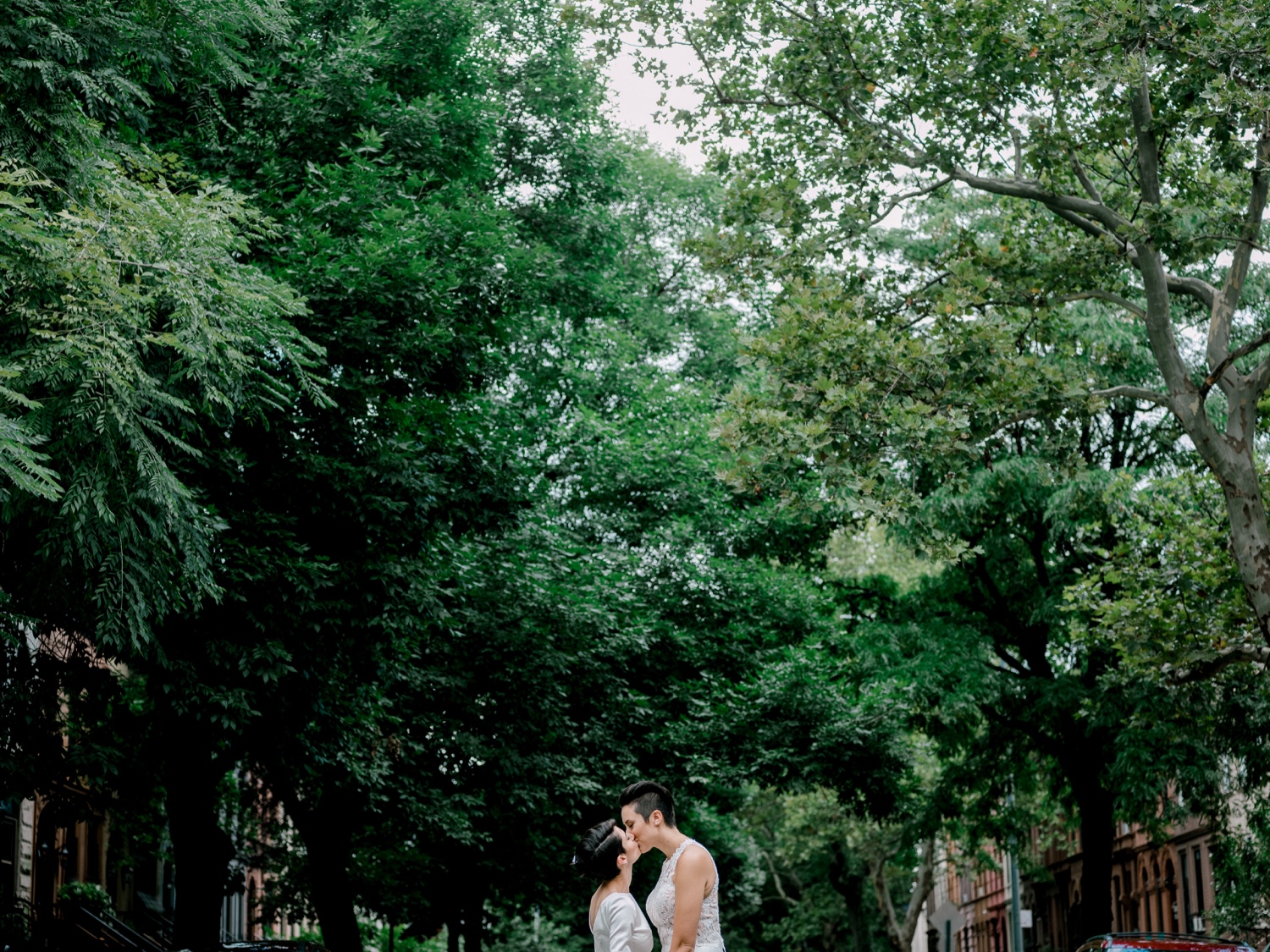 A Personal and Greenery-Filled Wedding at DUMBO Loft ...